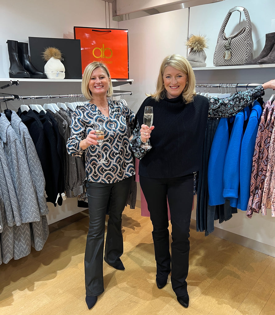 Enjoy creating your new Autumn/Winter looks as you style the new Dea K ...