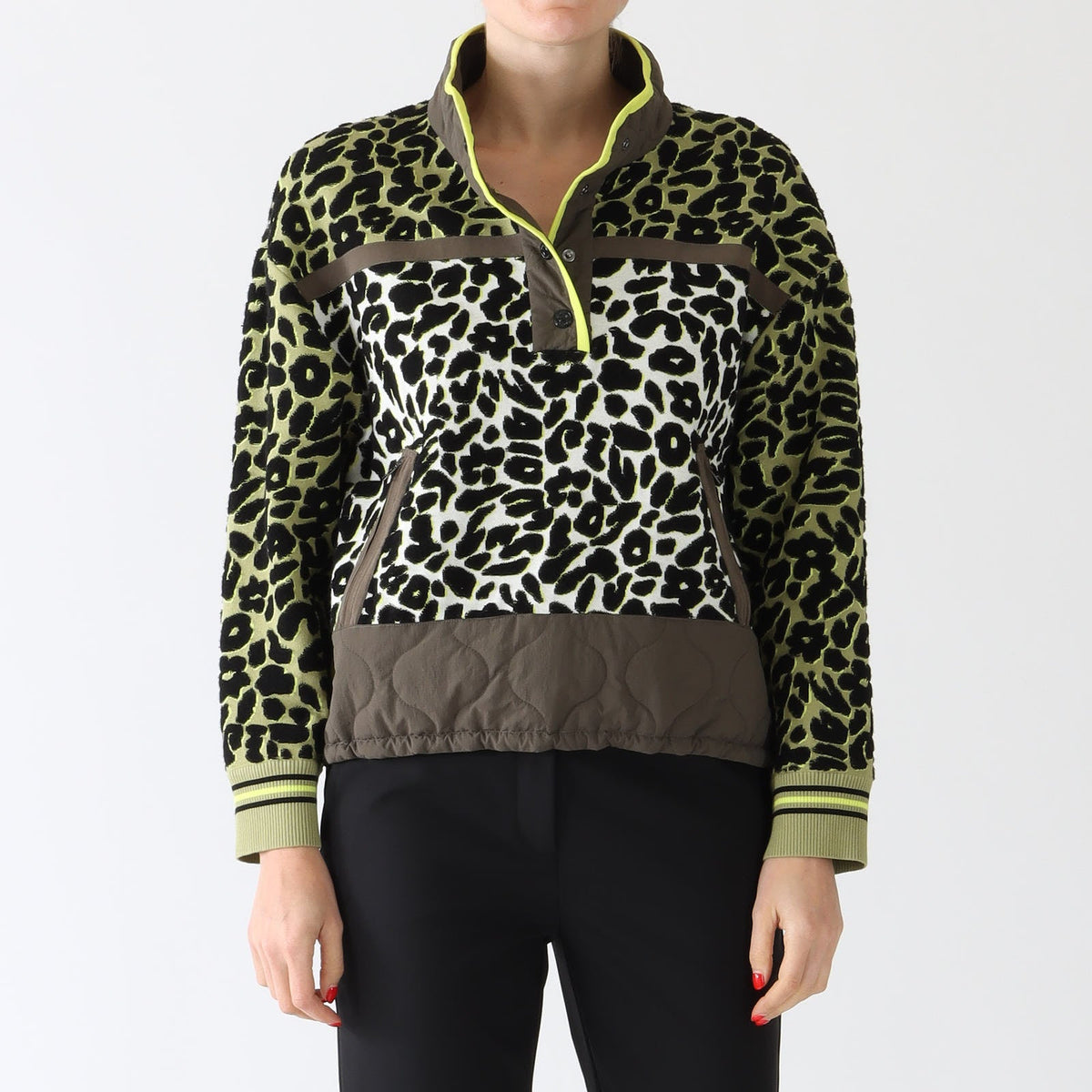 Marc Cain Sports - Theme B - Leo Hike – Angela Beer | The ultimate ...