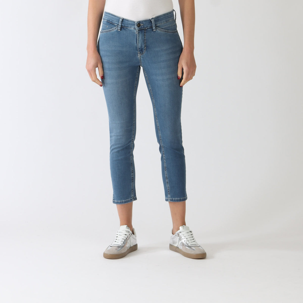 Authentic Used Blue Dream Summer Slim Jeans – Angela Beer | The ...