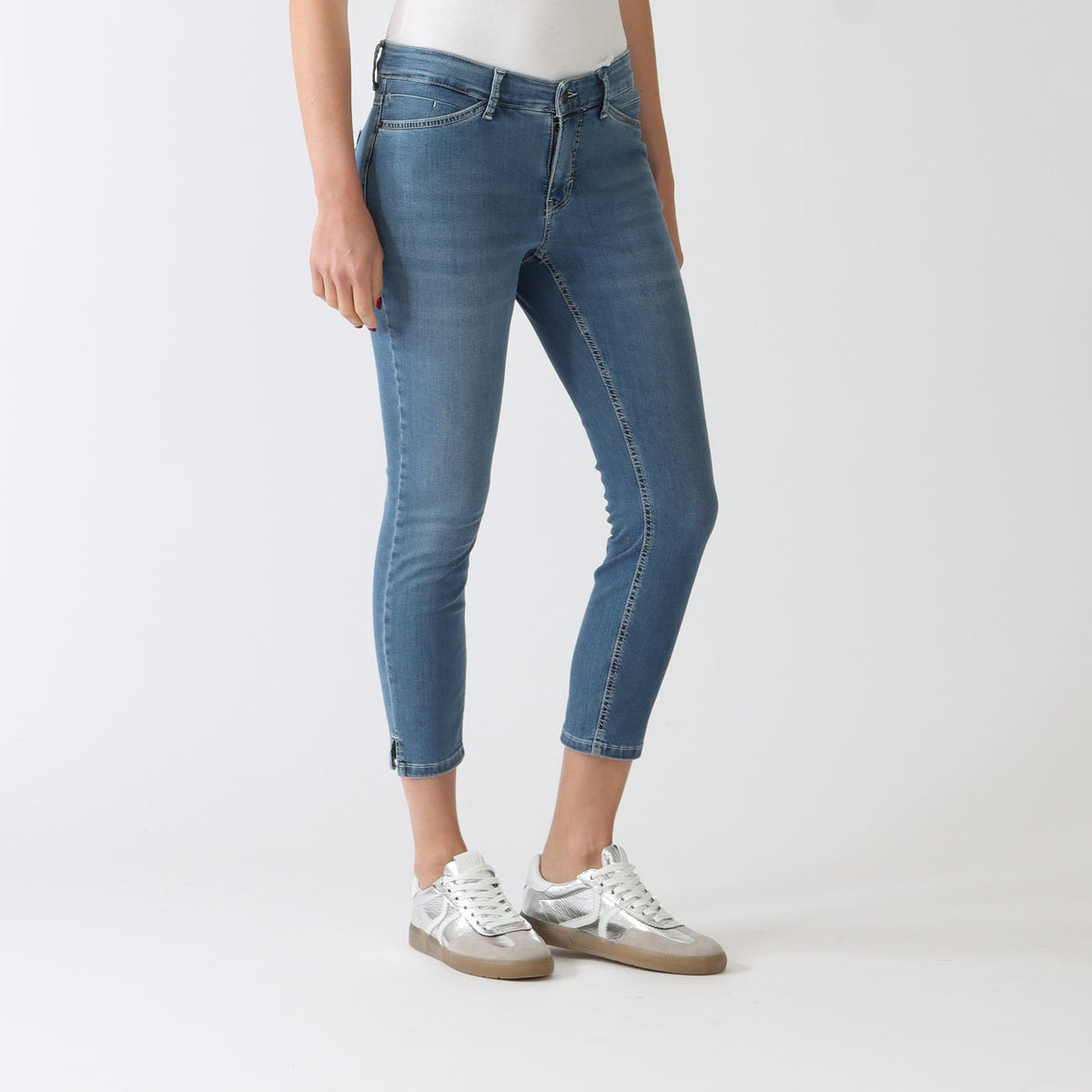 Authentic Used Blue Dream Summer Slim Jeans – Angela Beer | The ...