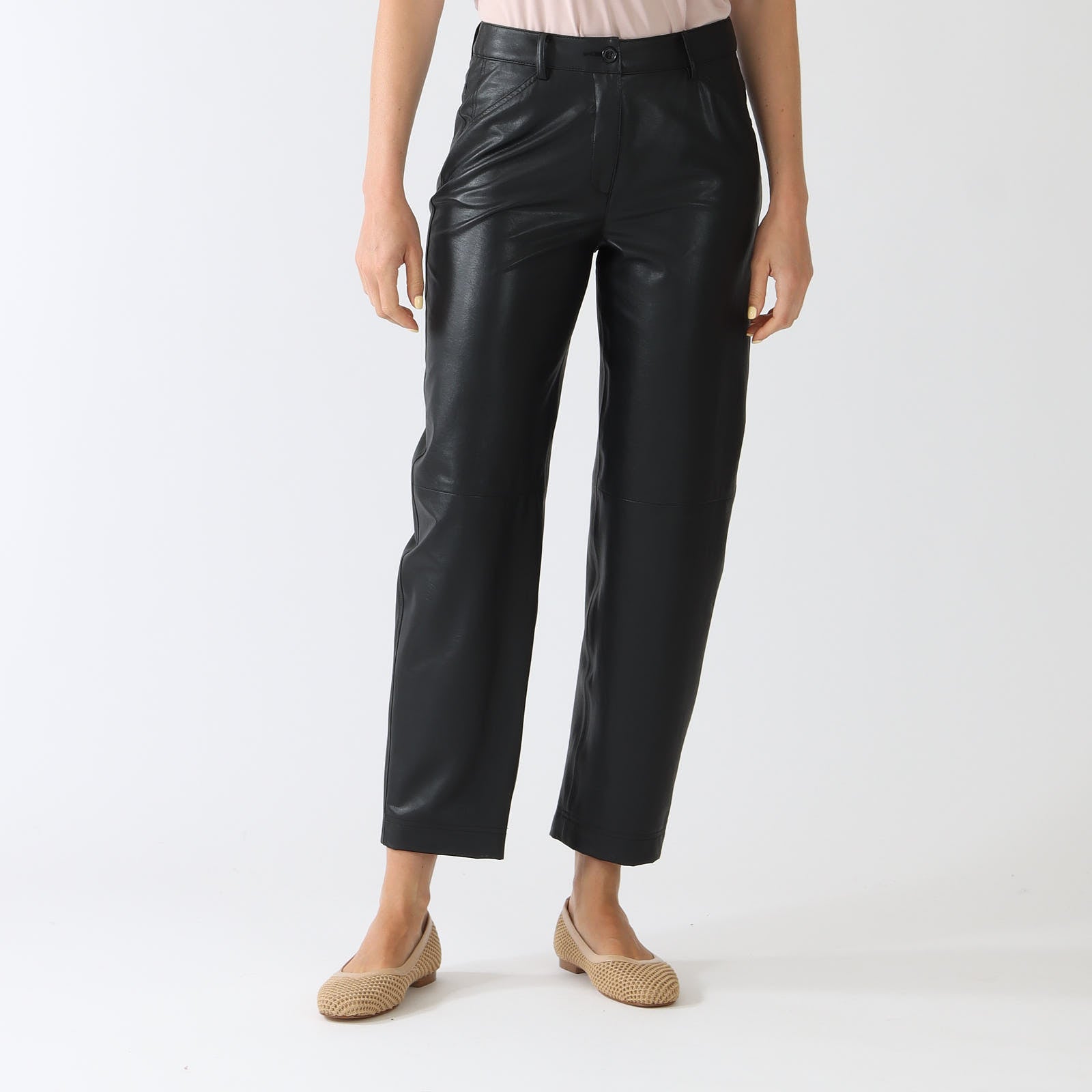 Black The Fake Leather Barrel Pants – Angela Beer | The ultimate ladies ...
