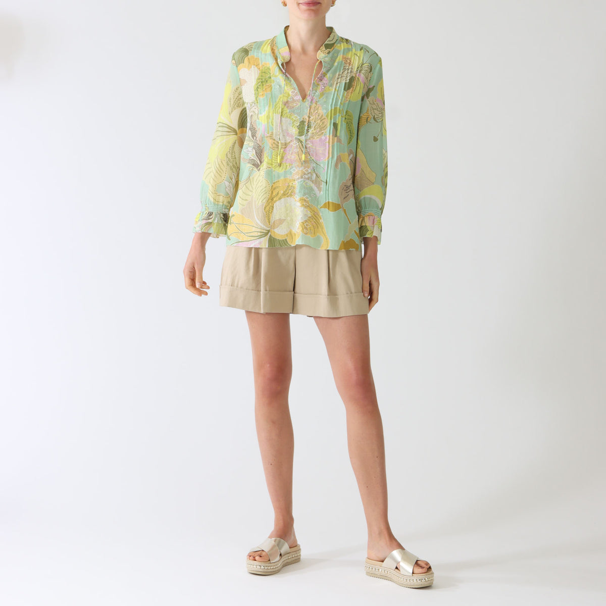 Cappuccino Macaron Warangal Linen Blend Shorts – Angela Beer | The ...