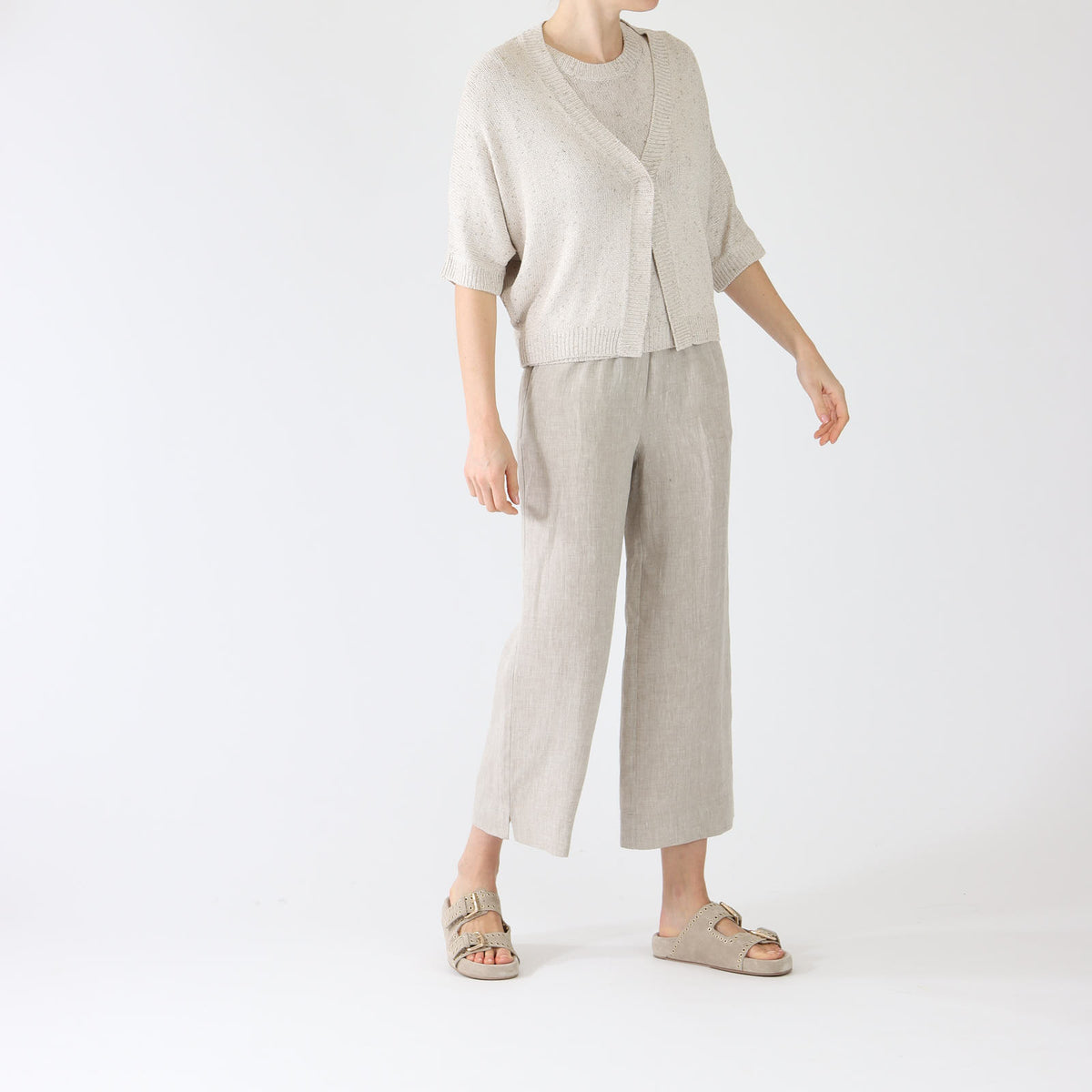 Greige Wide Leg Linen Cropped Pants – Angela Beer | The ultimate ladies ...