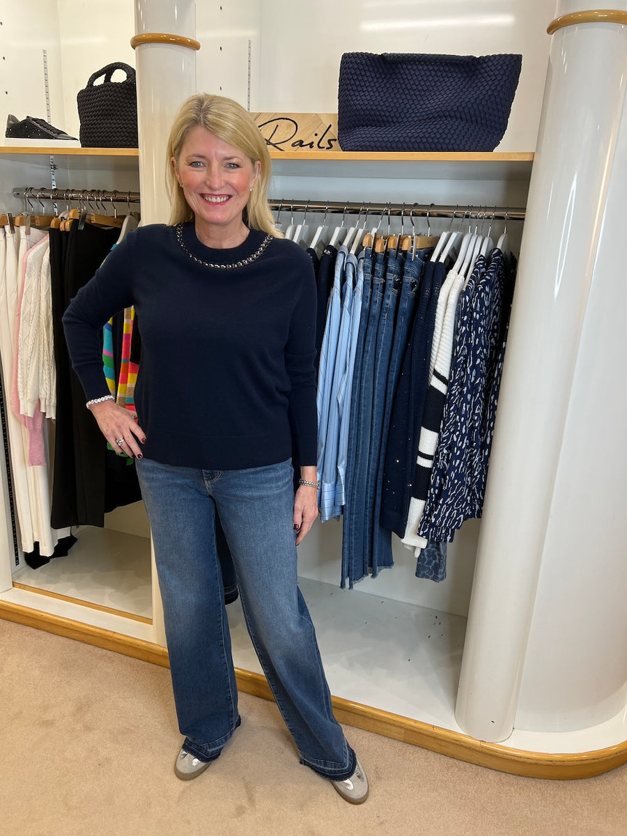 Navy Cashmere Sweater With Gunmetal Chain – Angela Beer | The ultimate ...