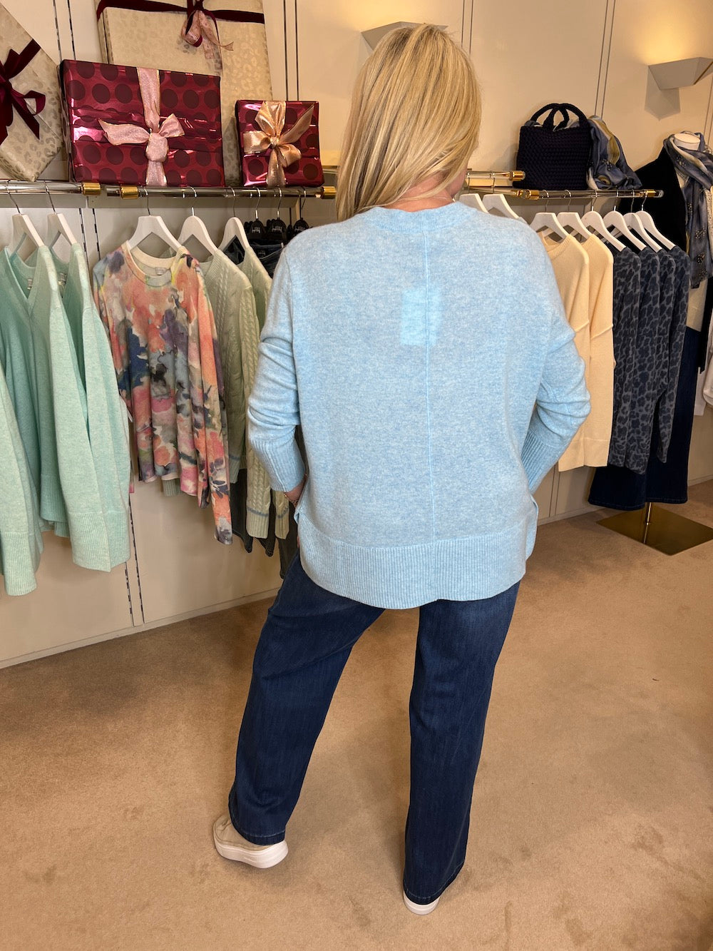 Island Easy Vee Cashmere Sweater – Angela Beer | The ultimate ladies ...