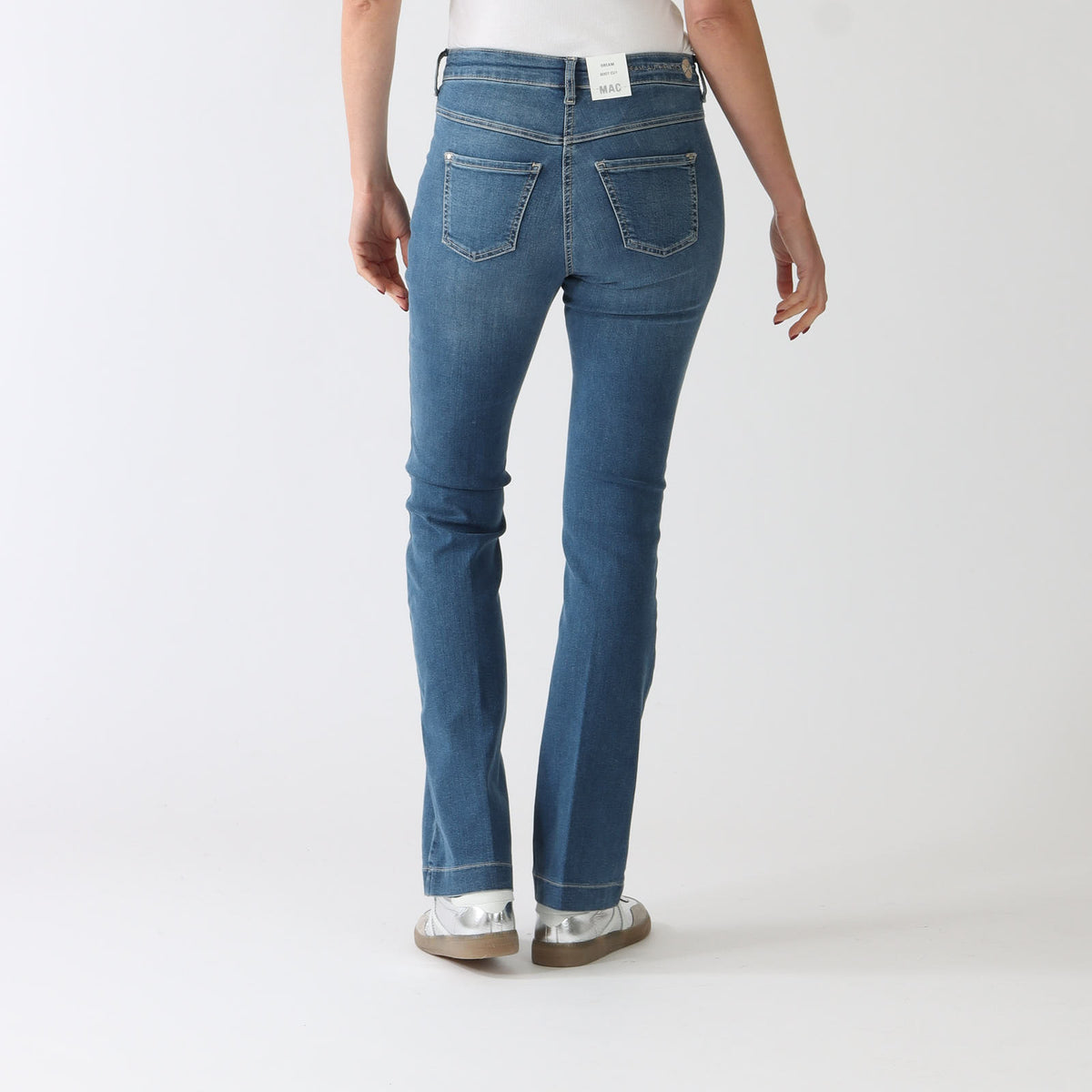 Mid Blue Washed Dream Boot Authentic Jeans – Angela Beer | The ultimate ...