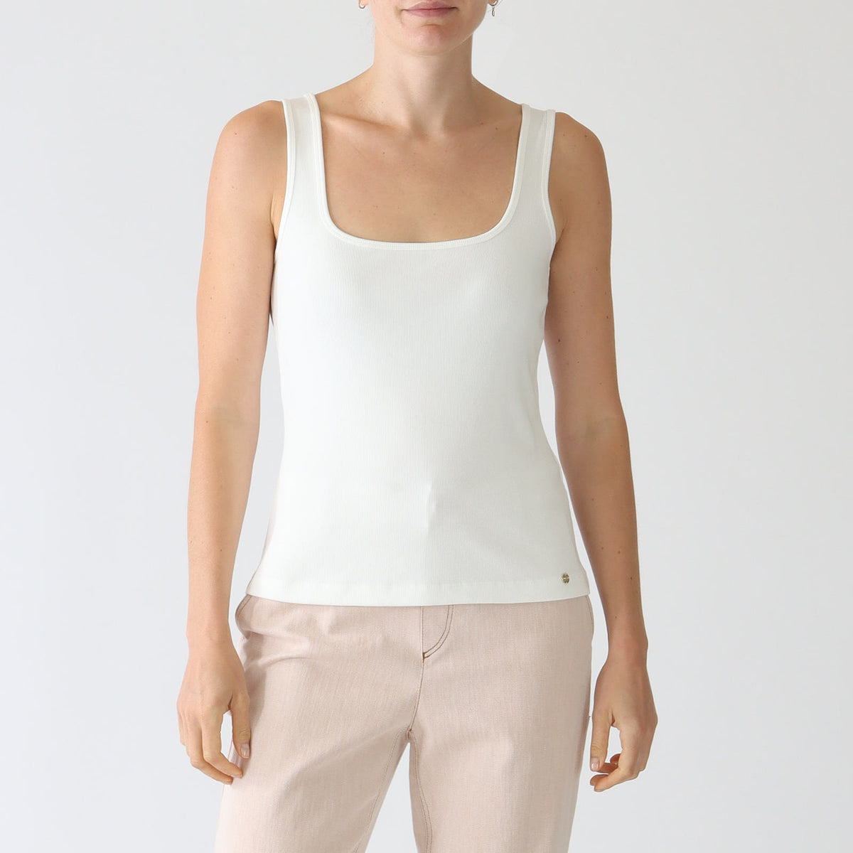 Off White Stretch Cotton Tank – Angela Beer | The ultimate ladies ...